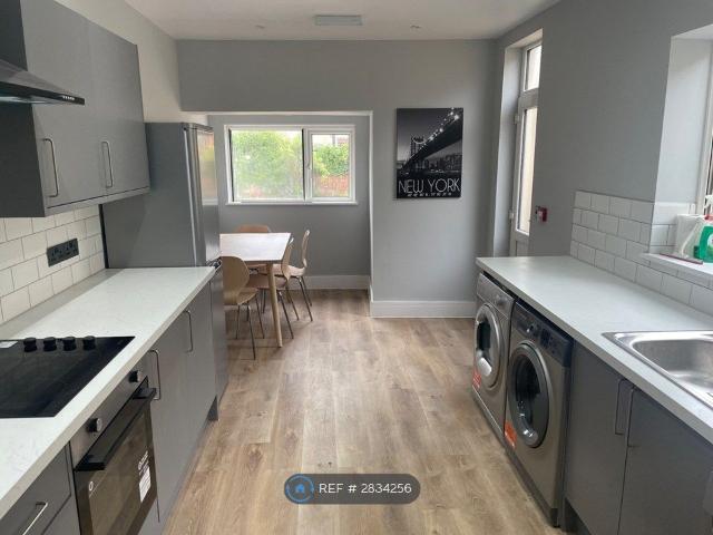 Brook Road, Bristol BS16, 5 bed semi detached house to rent, £2,550 pcm | PrimeLocation