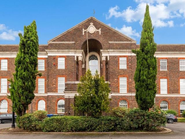 Brook Road, Chartwell Court NW2, 2 bed flat to rent, £2,000 pcm | PrimeLocation