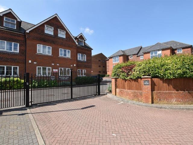 Brook Road, Redhill, Surrey RH1, 1 bed property to rent, £1,275 pcm | PrimeLocation