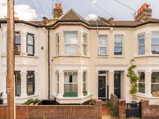 Brook Road South, Brentford TW8 1 bed flat to rent £1,650 pcm £381 pw