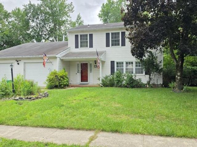 Brook St, Farmingdale, Home For Sale