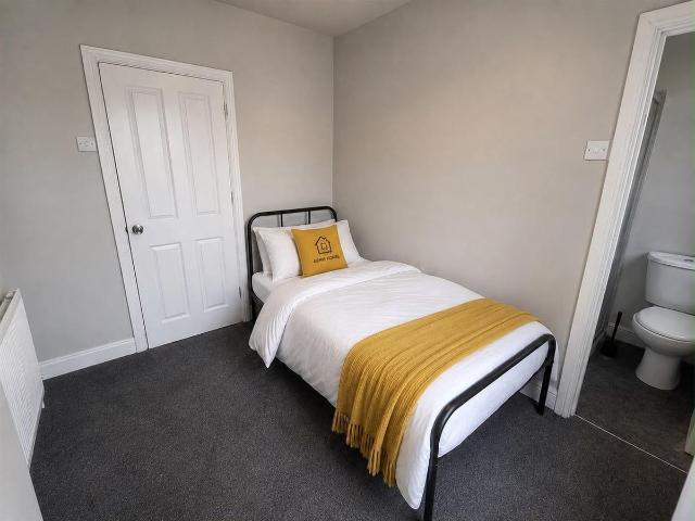 Brook Street, Kidderminster DY11, Room to rent, £500 pcm | PrimeLocation