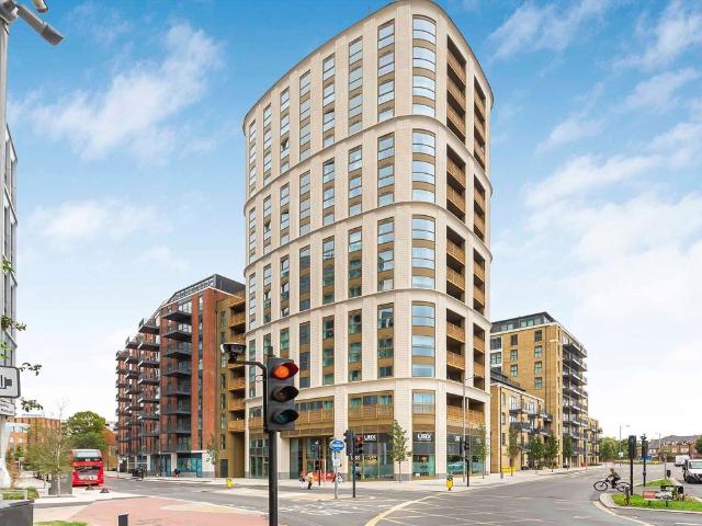 Brook Street, Kingston Upon Thames KT1, 2 bed flat to rent, £3,500 pcm | PrimeLocation