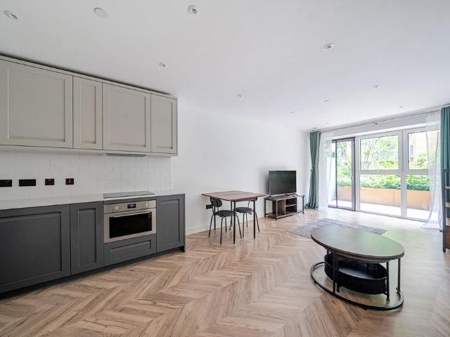 Brook Street, Kingston Upon Thames, KT1