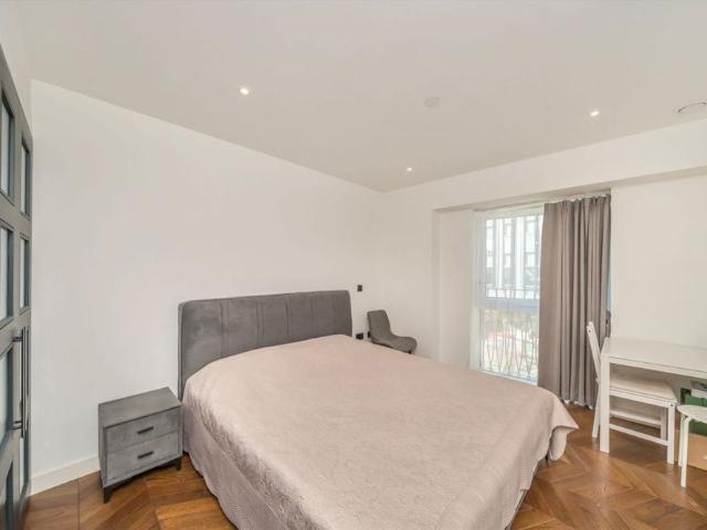 Brook Street, KT1, London