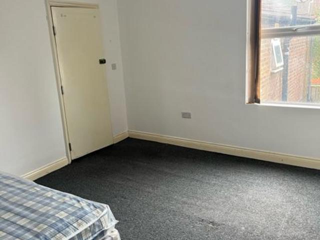 Brook Street, Luton LU3, Room to rent, £600 pcm | PrimeLocation