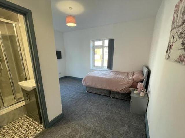 Brook Street, Swinton, 8 Bedroom House