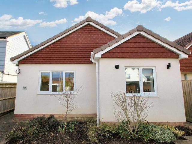 Brookmead, Hildenborough 4 bed detached house to rent £2,300 pcm £531 pw