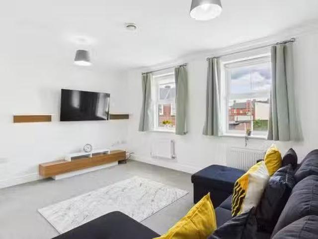 Brookbank Close