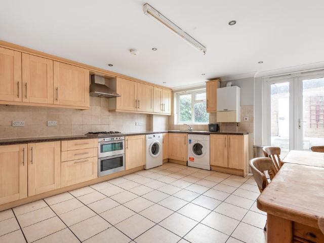 Brookbank Road, Lewisham, London, SE13 4 bed end of terrace house to rent £3,600 pcm £831 pw