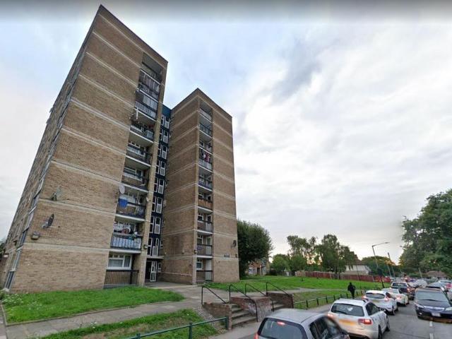 Brookbank, Turkey Street, Enfield 2 bed flat to rent £1,850 pcm £427 pw