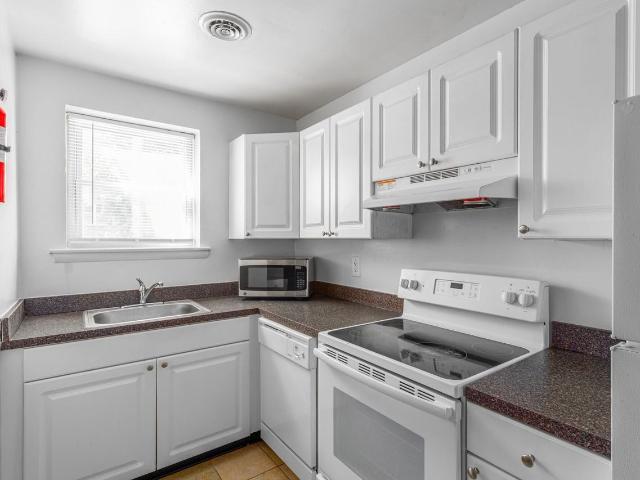 Brookbend Apartments 2 Bedroom Apartment for Rent at 26 Cheswold Blvd Apt 2a, Newark, DE 19713