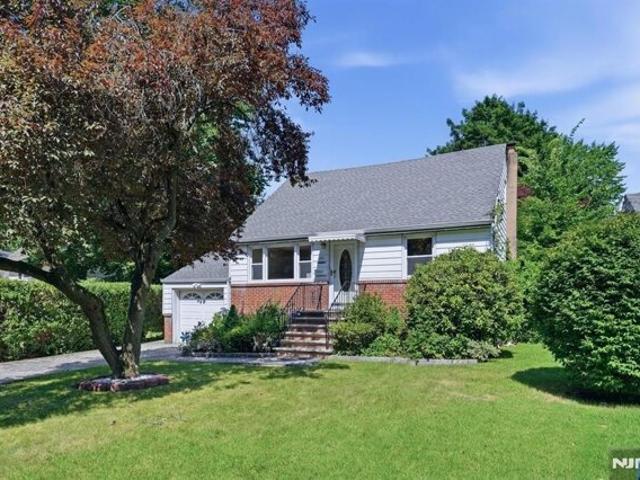 Brookdale St, Maywood, Home For Sale