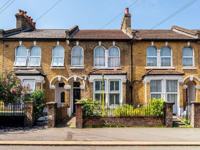 Brookdale Road, Catford, London SE6, 1 bed flat to rent, £1,600 pcm | PrimeLocation