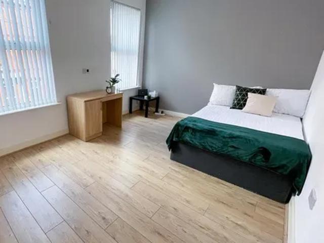 Brookdale Road, Liverpool, L15 3JY, United Kingdom | 6 bed townhouse for rent #135136337 | Rentberry