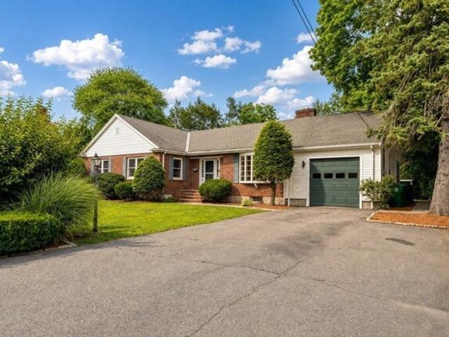 Brookdale Rd, Newton, Home For Sale
