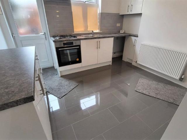 Brooke Street, Doncaster DN1, 2 bed terraced house to rent, £725 pcm | PrimeLocation