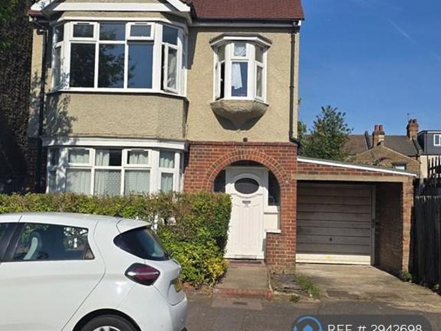 Brooke Road, Walthamstow, E17 5 bed detached house to rent £3,500 pcm £808 pw