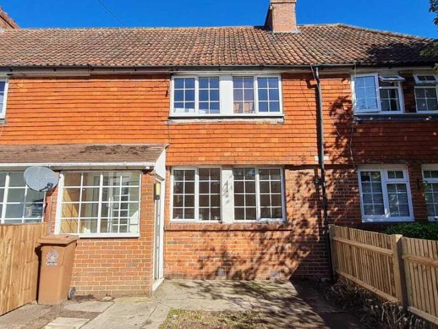 Brookfield, Four Elms, Edenbridge TN8, 2 bed terraced house to rent, £1,300 pcm | PrimeLocation