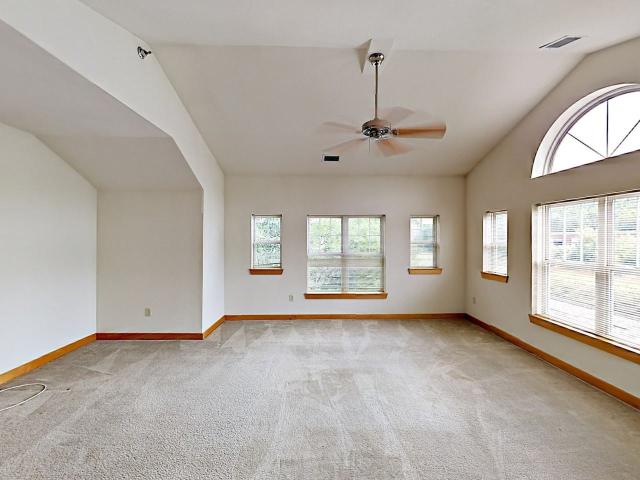 Brookfield Junction 2 Bedroom Apartment for Rent at 2848 N Brookfield Rd, Brookfield, WI 53045