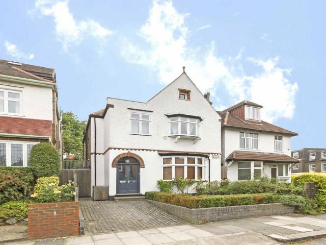 Brookfield Park, London NW5 5 bed detached house to rent £7,500 pcm £1,731 pw