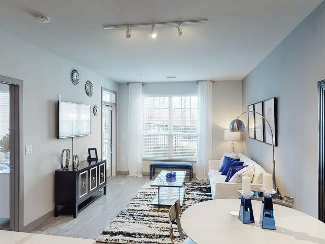 Brookfield Reserve 1 Bedroom Apartment for Rent at 405 Bishops Way, Brookfield, WI 53005
