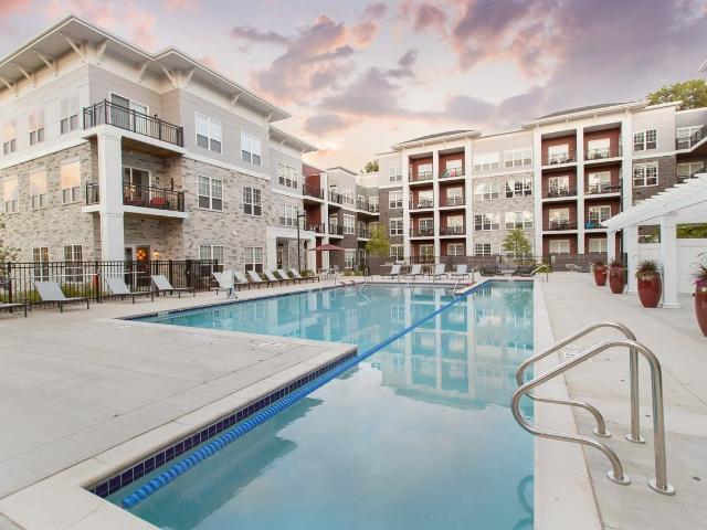 Brookfield Reserve 2 Bedroom Apartment for Rent at 405 Bishops Way, Brookfield, WI 53005