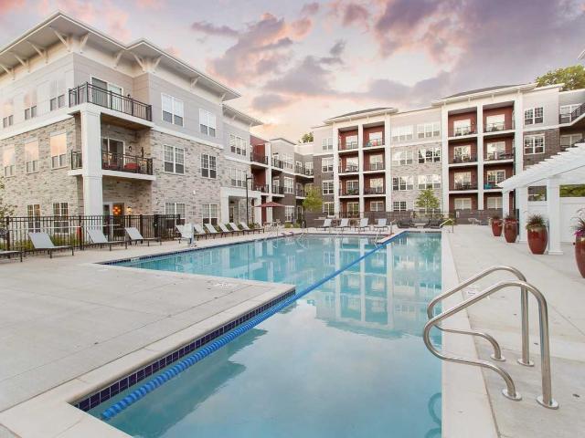 Brookfield Reserve 2 Bedroom Apartment for Rent at 405 Bishops Way, Brookfield, WI 53005
