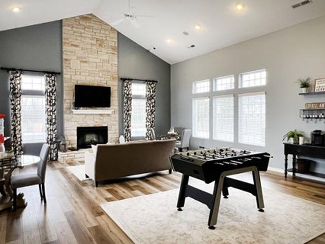 Brookfield Village Apartments The Pinnacle: 2 Bed, 1.5 Bath Townhome