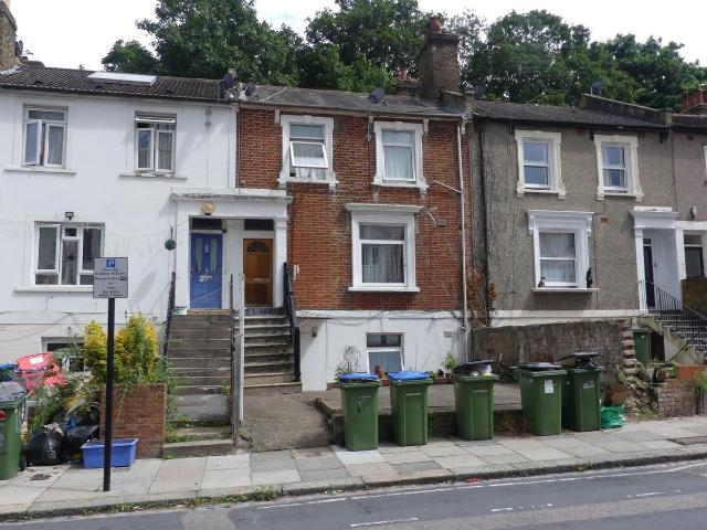 Brookhill Road, London SE18, 1 bed flat to rent, £990 pcm | PrimeLocation