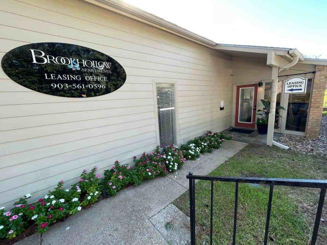 Brookhollow Tyler Apartments 2 Bedroom Apartment for Rent at 202 Thigpen Dr, Tyler, TX 75703