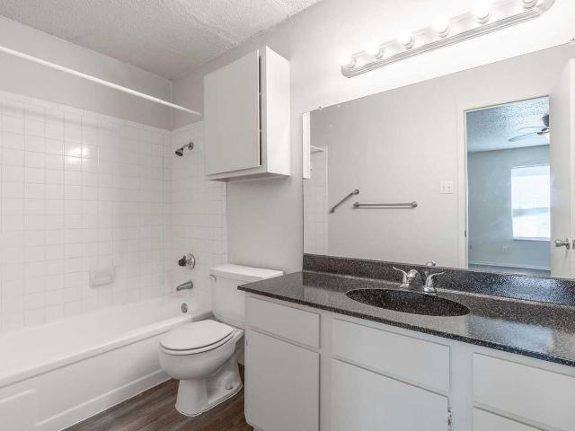 Brookhollow Tyler Apartments 2 Bedroom Apartment for Rent at 202 Thigpen Dr, Tyler, TX 75703