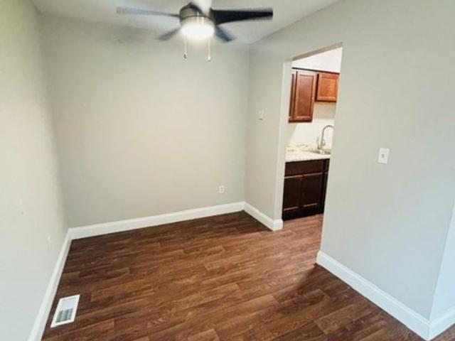Brookhollow Apartments BHA 2 Bedroom Apartment for Rent at 358 Hampshire Dr, Hamilton, OH 45011