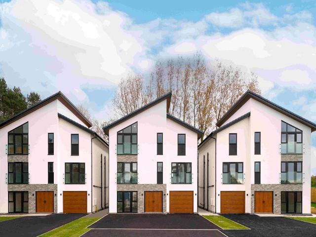 Brookhouse Drive, Marklands, Lostock Hall, Preston, Lancashire PR5, 5 bed detached house to rent, £3,000 pcm | PrimeLocation