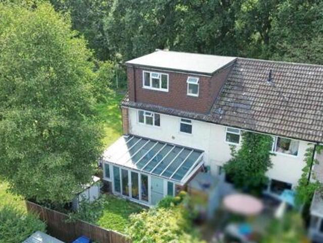 Brookhouse Road, Farnborough, 4 Bedroom End