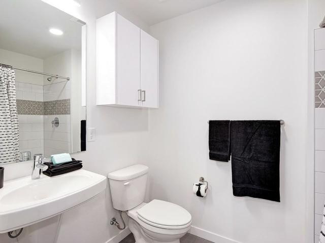 Brooklyn 65 Studio Apartment for Rent at 1222 Ne 65th St, Seattle, WA 98115 Roosevelt