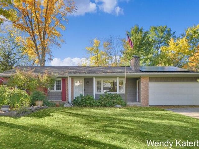 Brooklyn Ave Se, Kentwood, Home For Sale