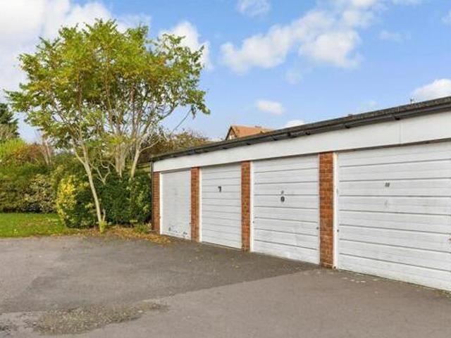 Brooklyn Avenue, Worthing, 2 Bedroom Ground