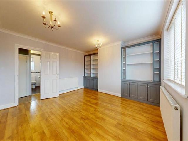 Brooklyn Court, High Road, Loughton. 2 bed apartment to rent £1,600 pcm £369 pw