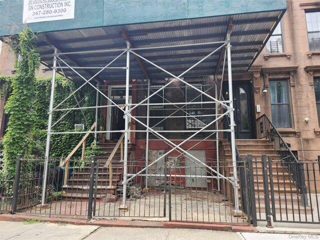 Brooklyn NY 11221 104922262