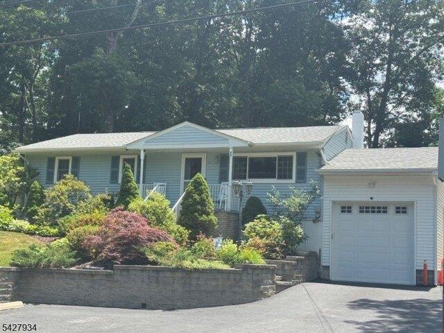 Brooklyn Rd, Stanhope, Home For Sale