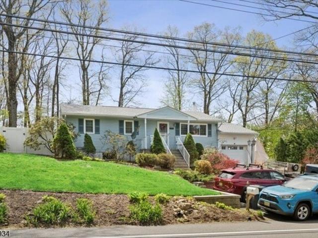 Brooklyn Rd, Stanhope, Home For Sale