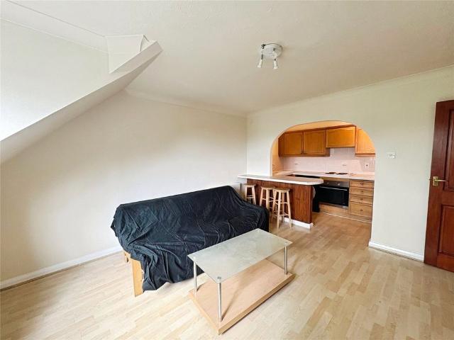 Brooklyn Road, Woking, Surrey, GU22 7US