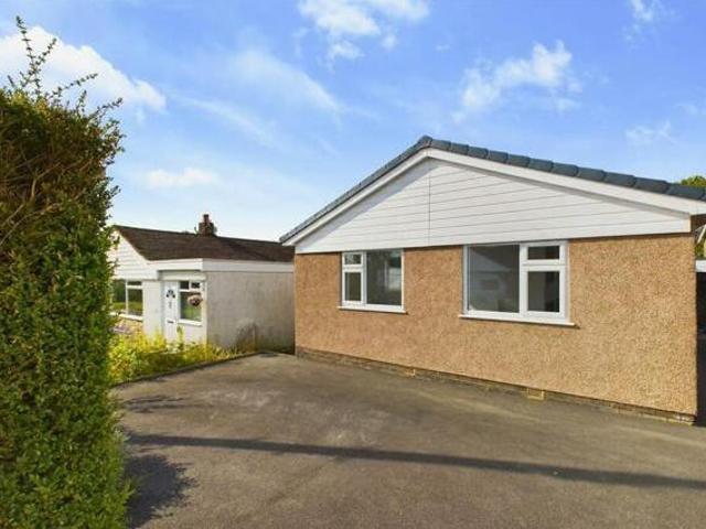 Brooklands Avenue, Chapel en le frith, 3 Bedroom Detached