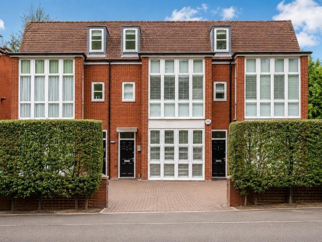 Brooklands Road, Weybridge, Surrey KT13, 4 bed terraced house to rent, £3,500 pcm | PrimeLocation