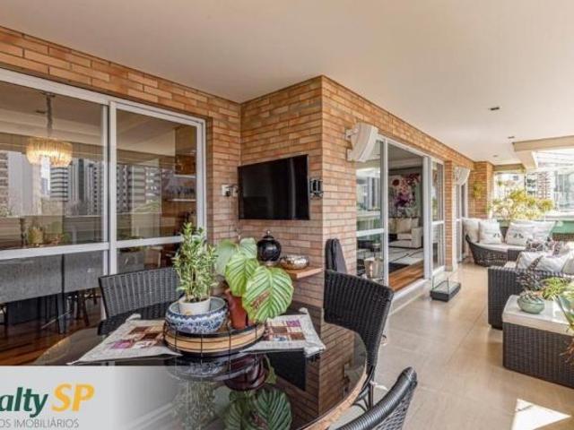 BROOKLIN 245m² / 4 SUÍTES / TERRAÇO GOURMET / AR COND / 4 VAGAS / LAZER COMPLETO