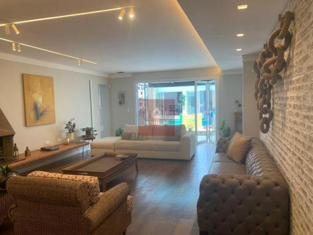 Brooklin Velho, Casa com 4 suites, 450mts, 3 vagas, piscina, spa e brinquedoteca