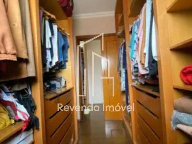 Brooklin Casa de 220m² com 3 dormitórios, suíte, sala ampla e 3 vagas