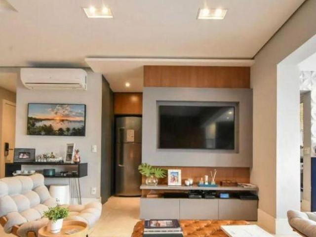 Brooklin Semi novo, 2 Suítes, 2 Garagens, Andar alto, 92m²