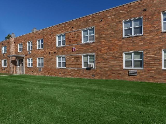 Brookline Gardens 1 Bedroom Apartment for Rent at 1348 Brookline Rd, Cleveland Heights, OH 44121 Cleveland Heights